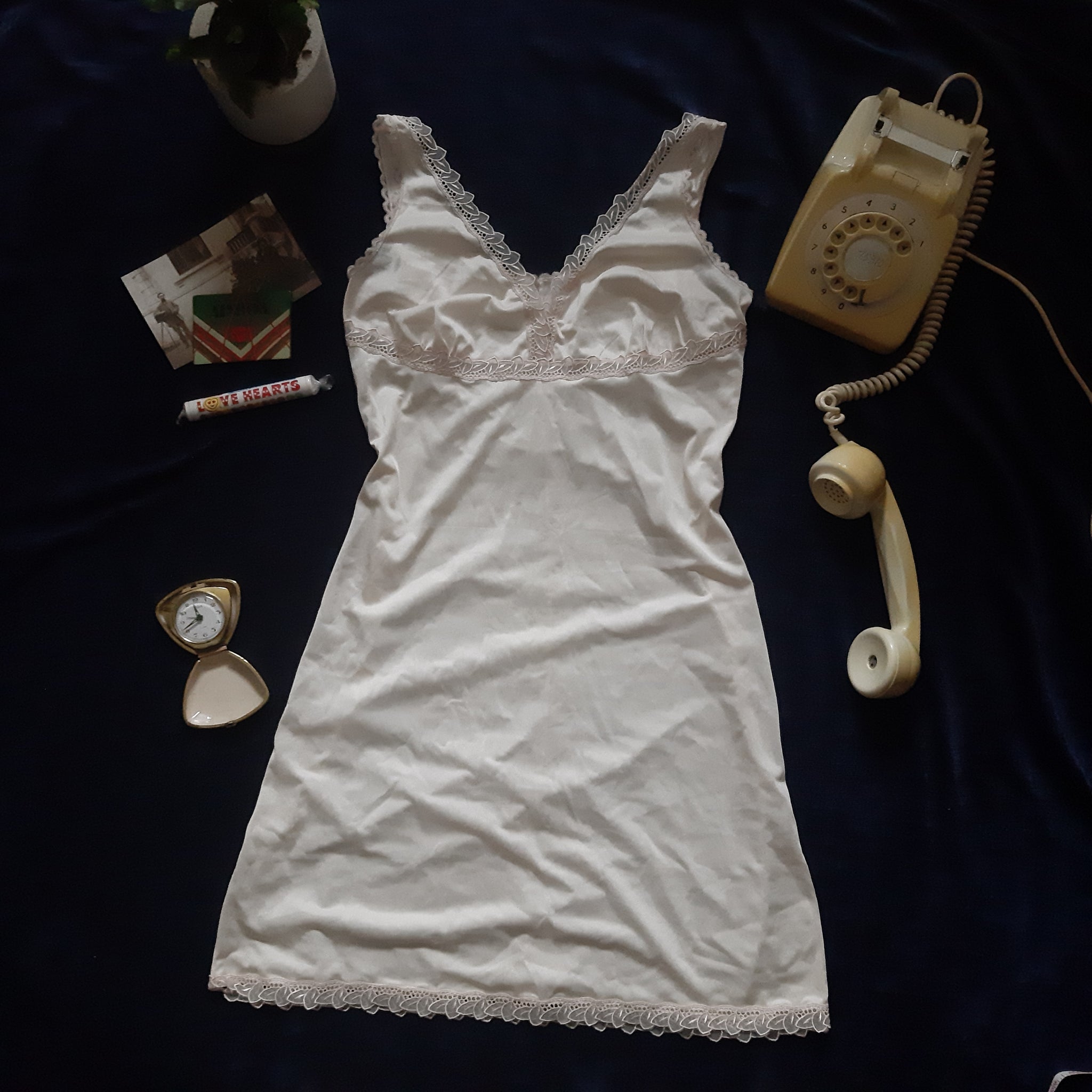 Ivy leaf peach slip – Slips to be seen